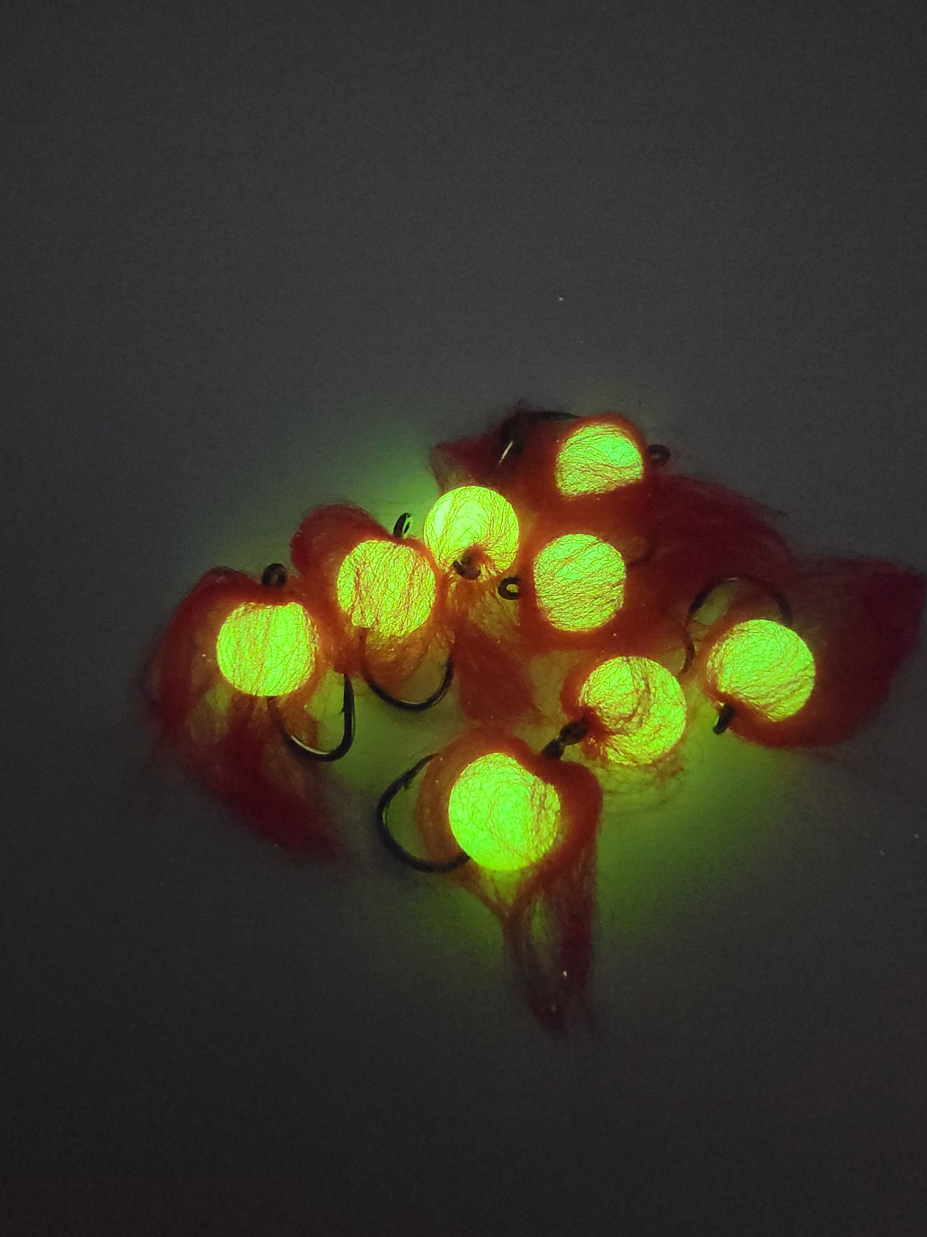 8mm Banana Glow with red dubbing - Glow in the dark – River Roe Tackle Co.